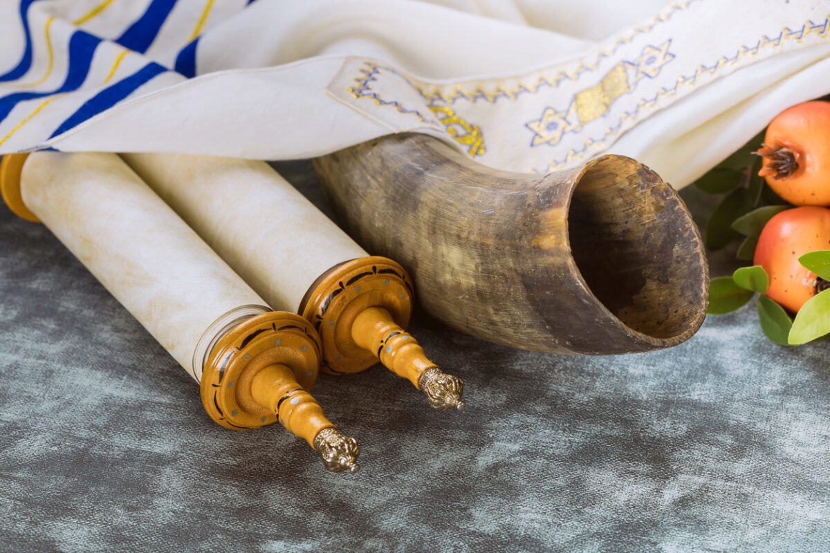 Yom Kippur at Sholom: A Time for Reflection, Tradition, and Community ...